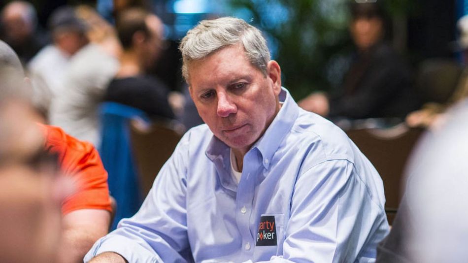 Poker Hall of Famer Mike Sexton reportedly severely ill, fighting for life