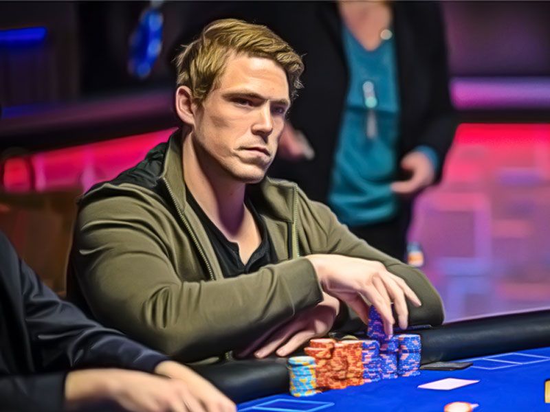 Alex Foxen adds to his Poker Masters Winnings