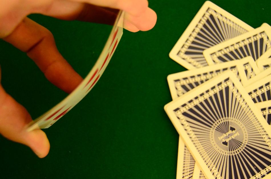 How to play H.O.R.S.E. poker