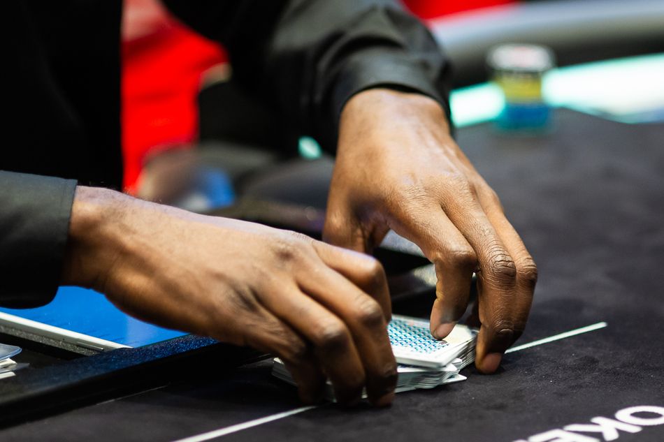 Player Notes: Just how random is a shuffle in poker?