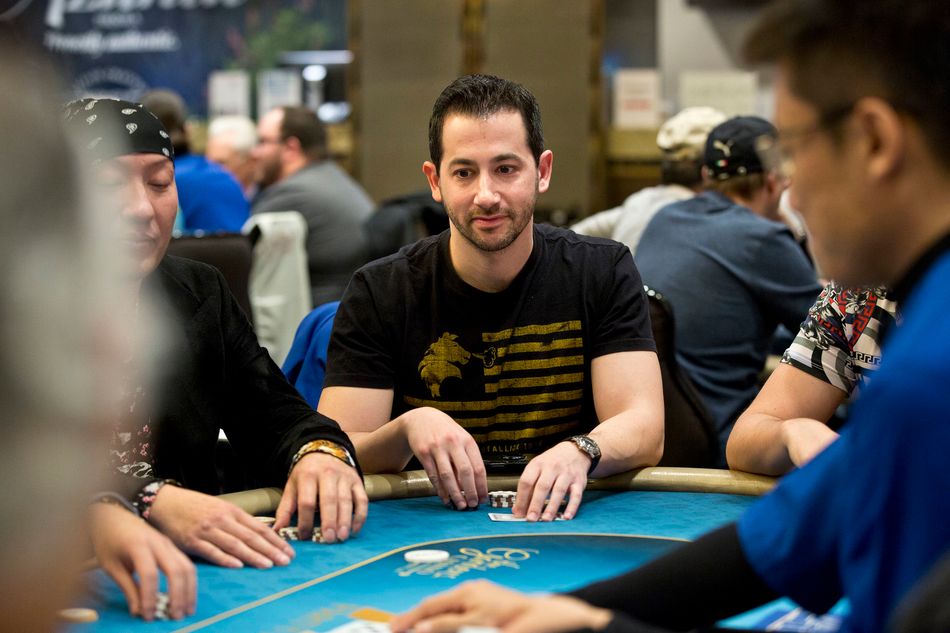 Jeff Platt shares thoughts after bagging Day 2 chip lead in 2021 WSOP ...