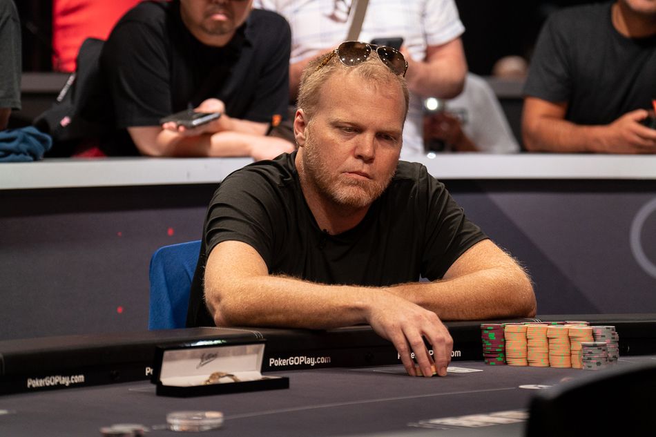 Jason Simon calling Gloria by winning the Gladiators of Poker