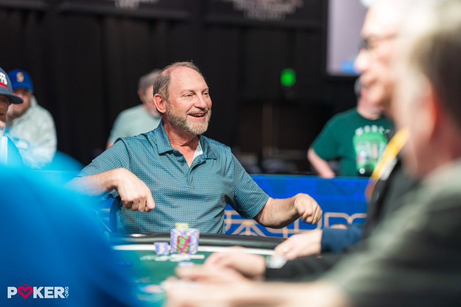 Super Senior steals WSOP victory with lucky final flop