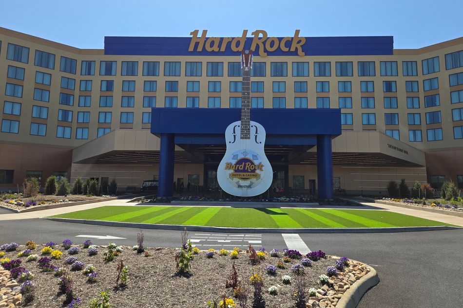Poker room review: Hard Rock Bristol – poker in the birthplace of ...